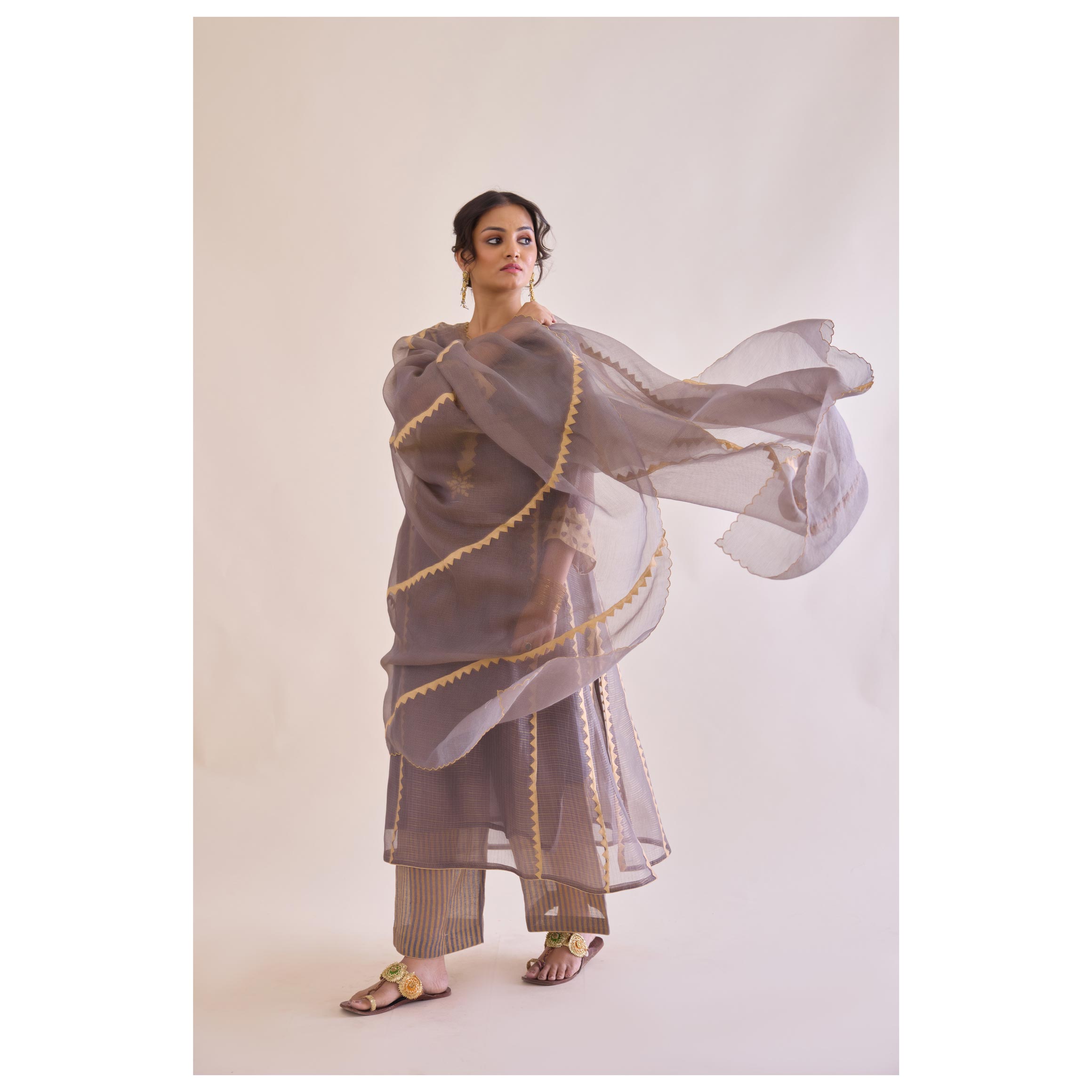 Gul Bahaar joda Surmai – SihaliJageer